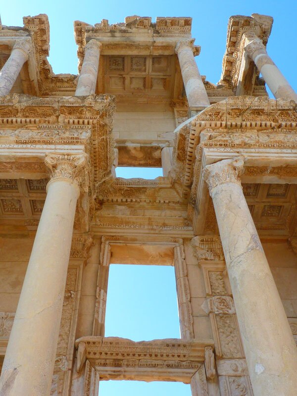 Top 10 Tourist Attractions in Egypt (Can't-Miss for First-Timers)